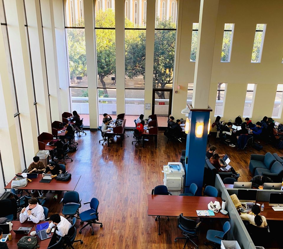 University of California, Irvine Campus - Campus English Academy